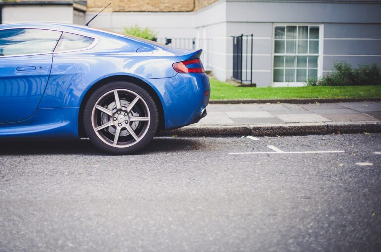 Angle Parking, Perpendicular Parking And Parallel Parking: Which Should ...